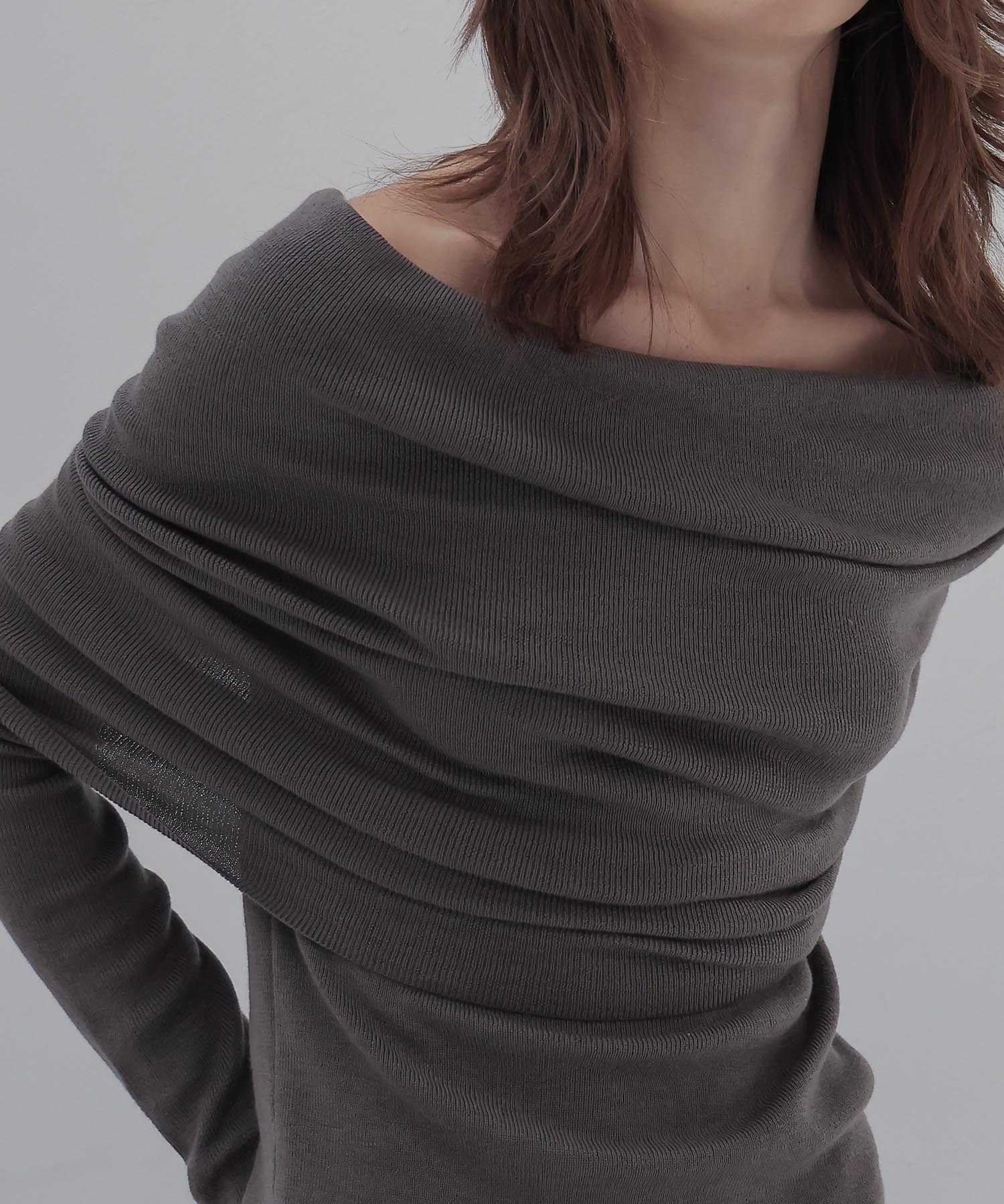 big offshoulder pull | AND ON JIONE STORE（アンドオン）ジオン商事公式オンラインストア