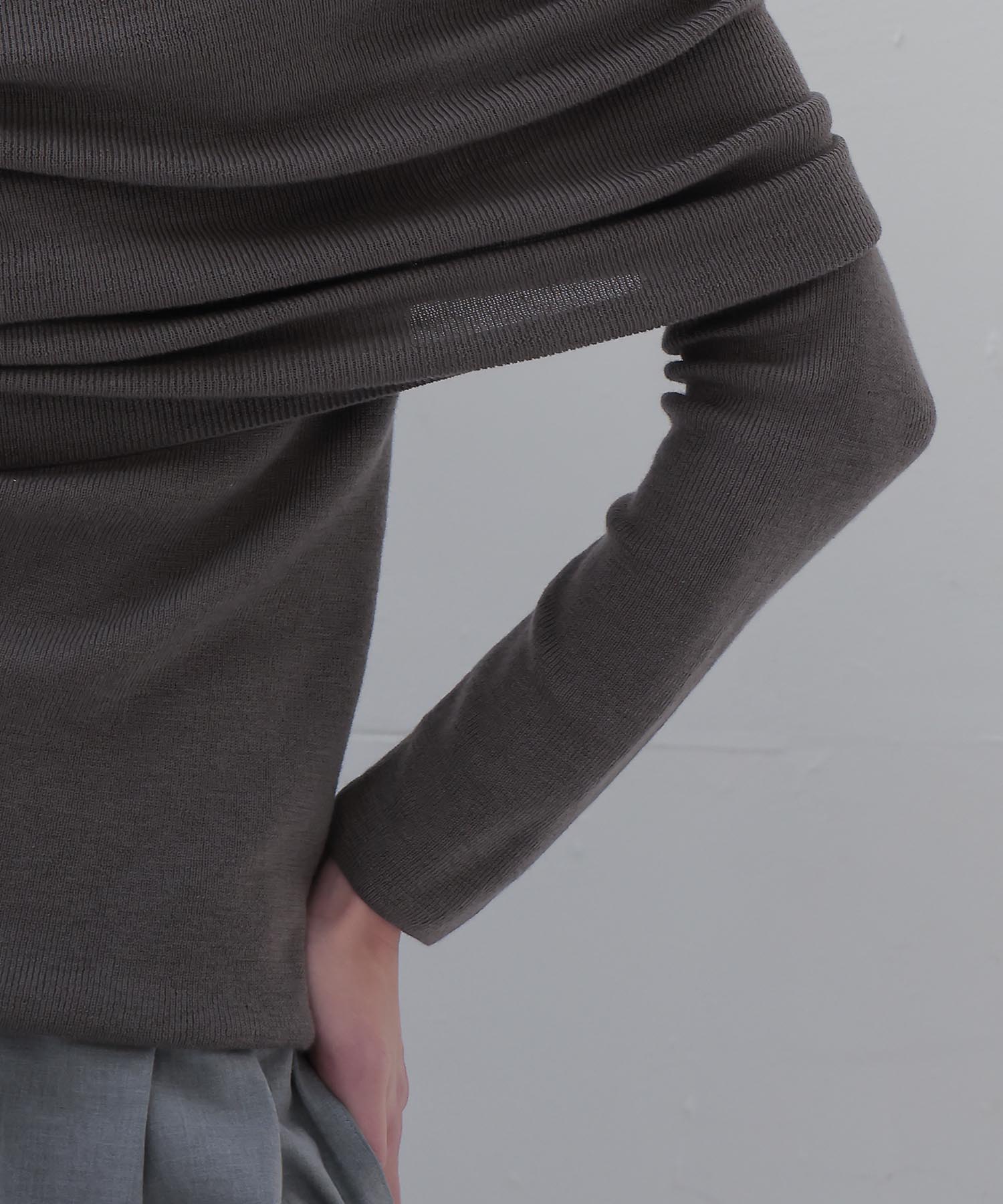 big offshoulder pull | AND ON JIONE STORE（アンドオン）ジオン商事公式オンラインストア